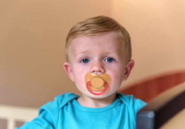 Bye-bye dummy! 6 great ideas for getting kids to give up that...